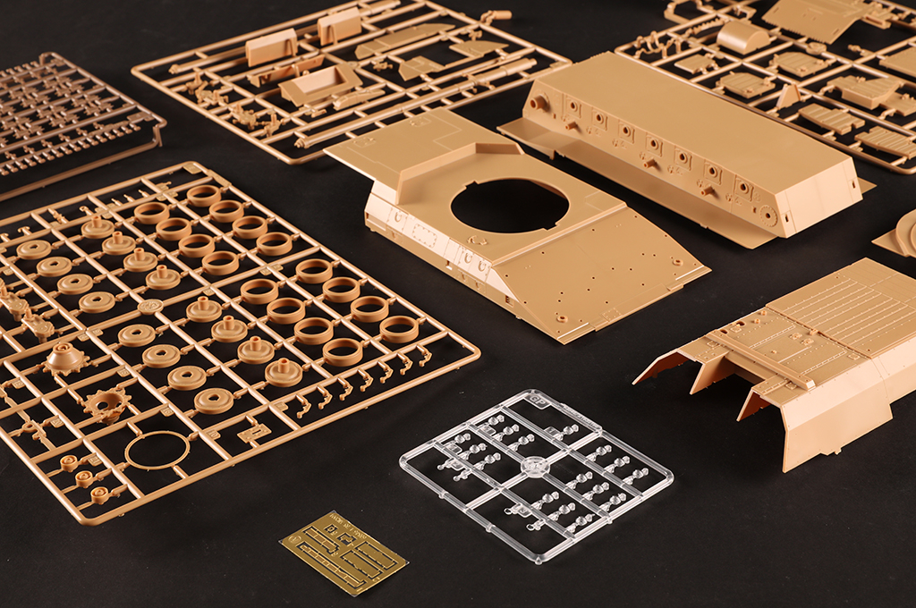 XM2001 Crusader SPH I Love Kit 63546