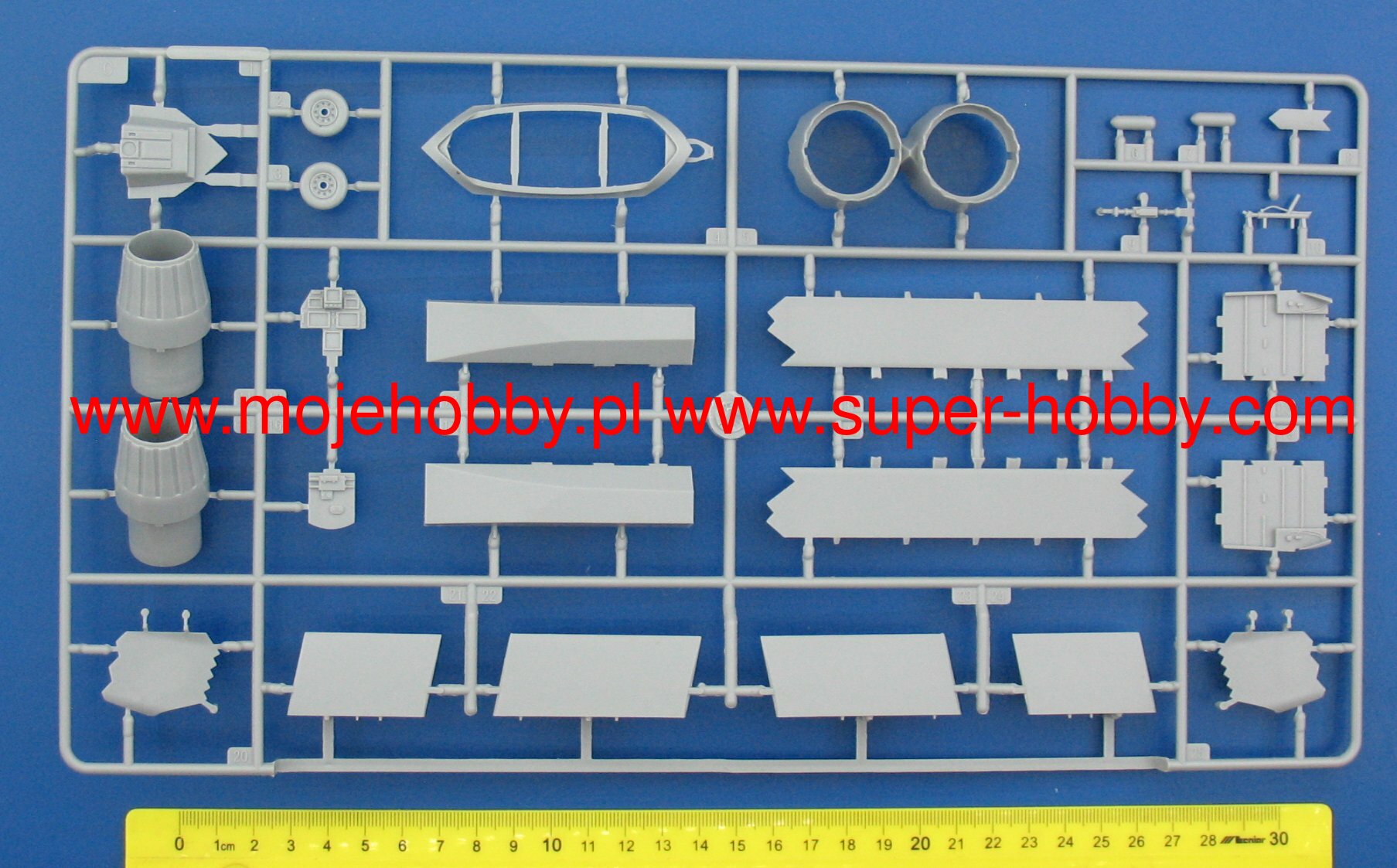 Chinese J-20 Mighty Dragon Trumpeter 05811